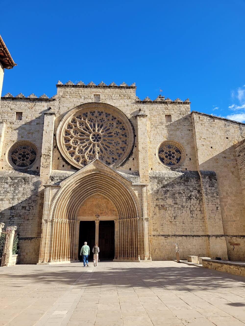Il monastero di Sant Cugat del Vallès - il giro del mondo attraverso i ...